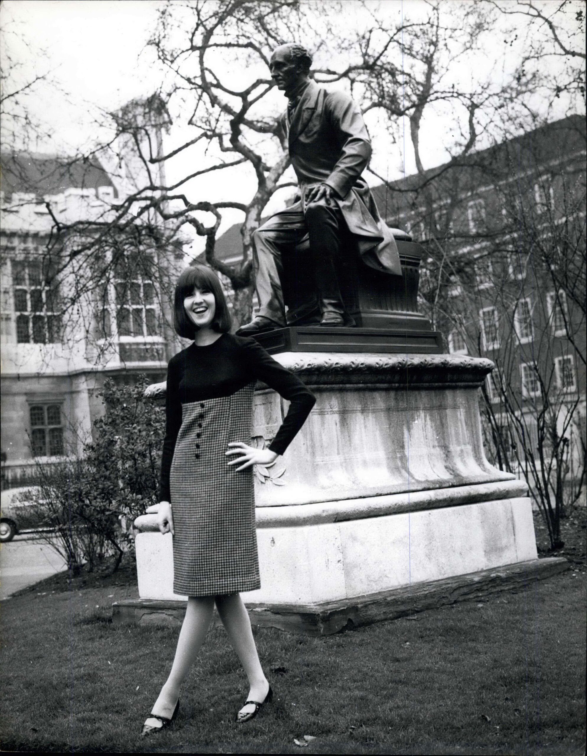 THE IN CROWD: BRIGHTON MUSEUM’S MOD FASHION EXHIBITION REVISITS THE ...